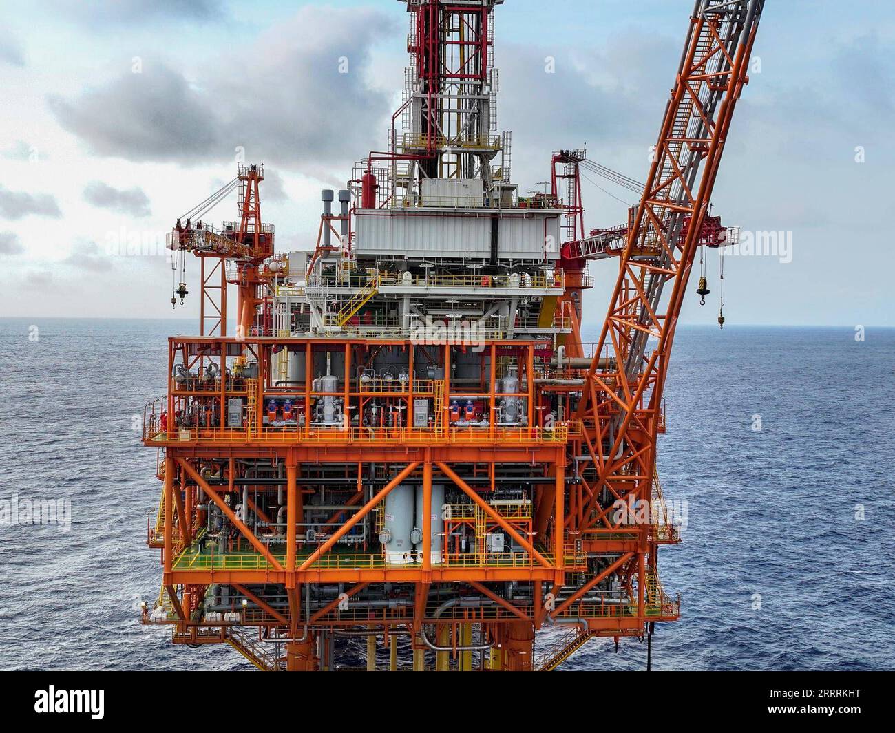 230601 -- SHENZHEN, June 1, 2023 -- This aerial photo shows the Enping ...