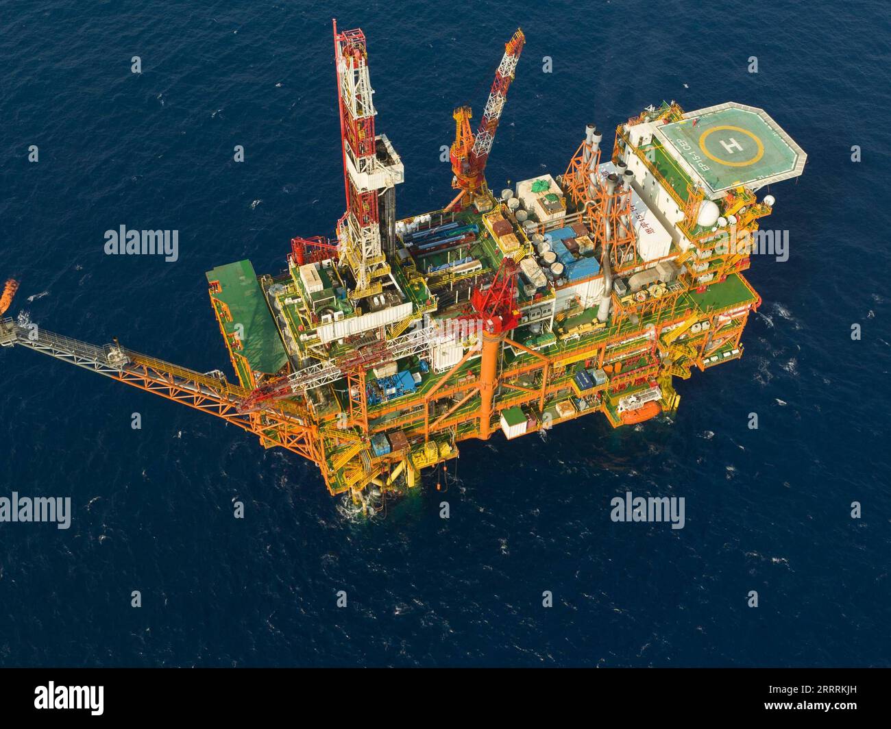 230601 -- SHENZHEN, June 1, 2023 -- This aerial photo shows the Enping ...