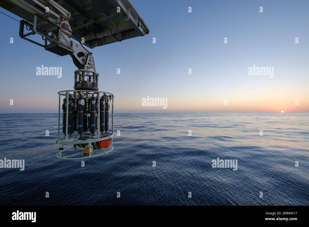 Conductivity temperature depth hi-res stock photography and images - Alamy