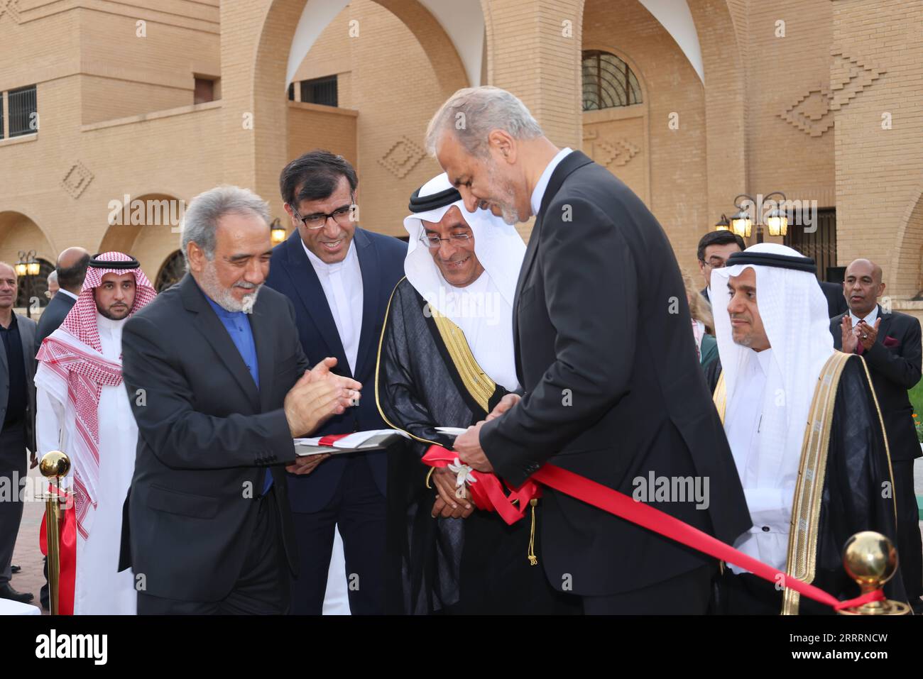 Ali yousef hi-res stock photography and images - Alamy