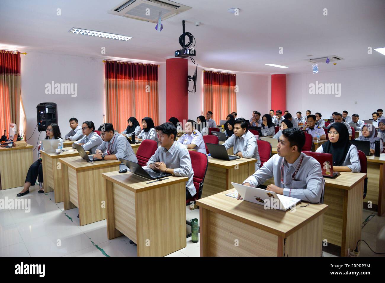 230608 -- JAKARTA, June 8, 2023 -- Trainees take Jakarta-Bandung High ...