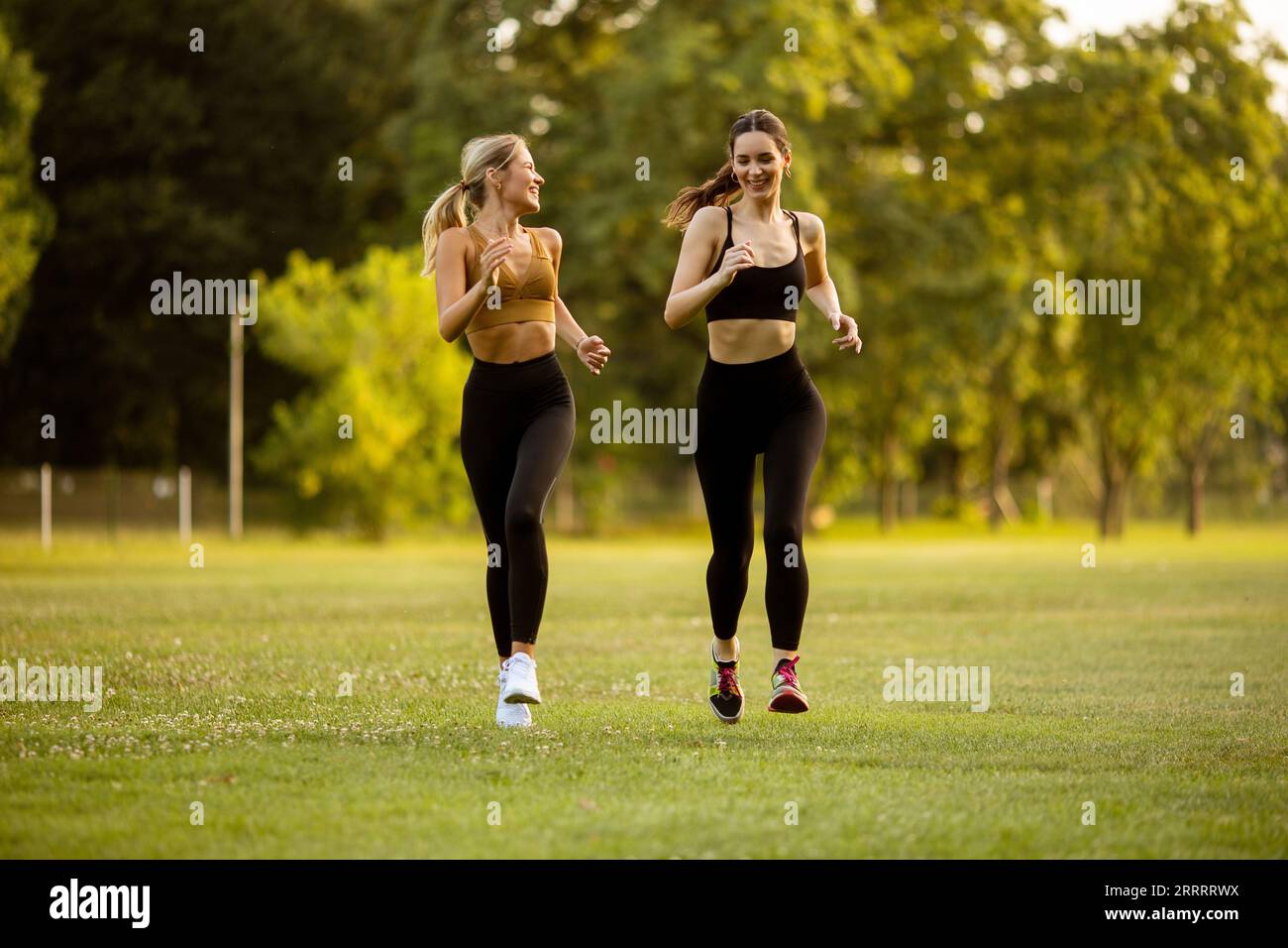 Two women in sportive hi-res stock photography and images - Alamy
