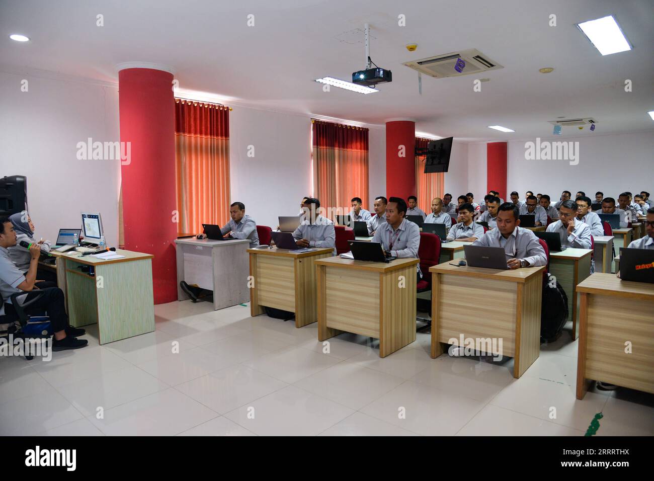 230614 -- JAKARTA, June 14, 2023 -- Trainees in the EMU electric ...