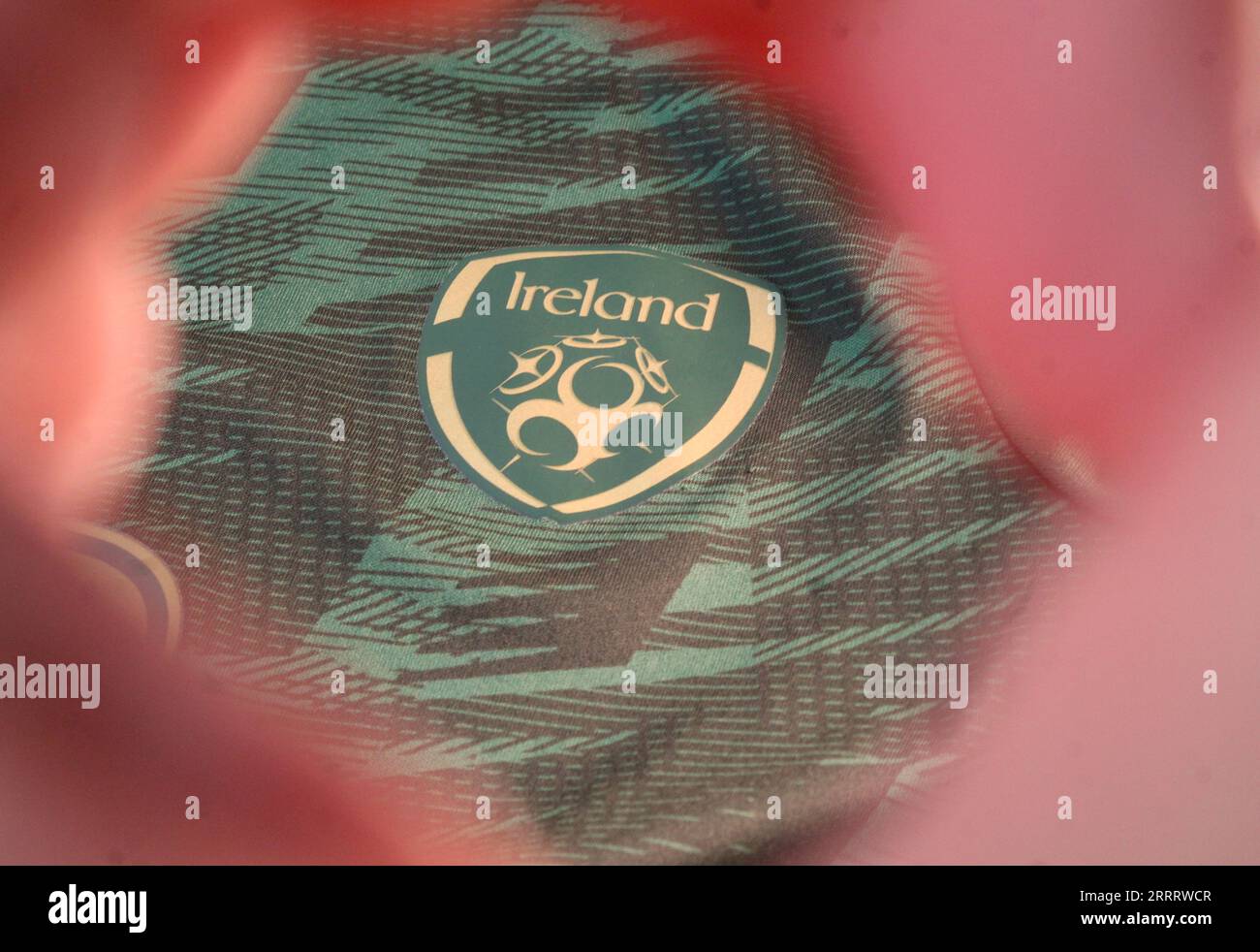 Irish football badge hi-res stock photography and images - Alamy