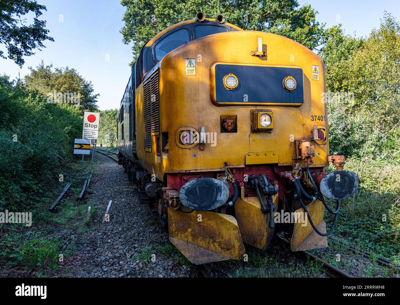 Class 37401 locomotive hi-res stock photography and images - Alamy