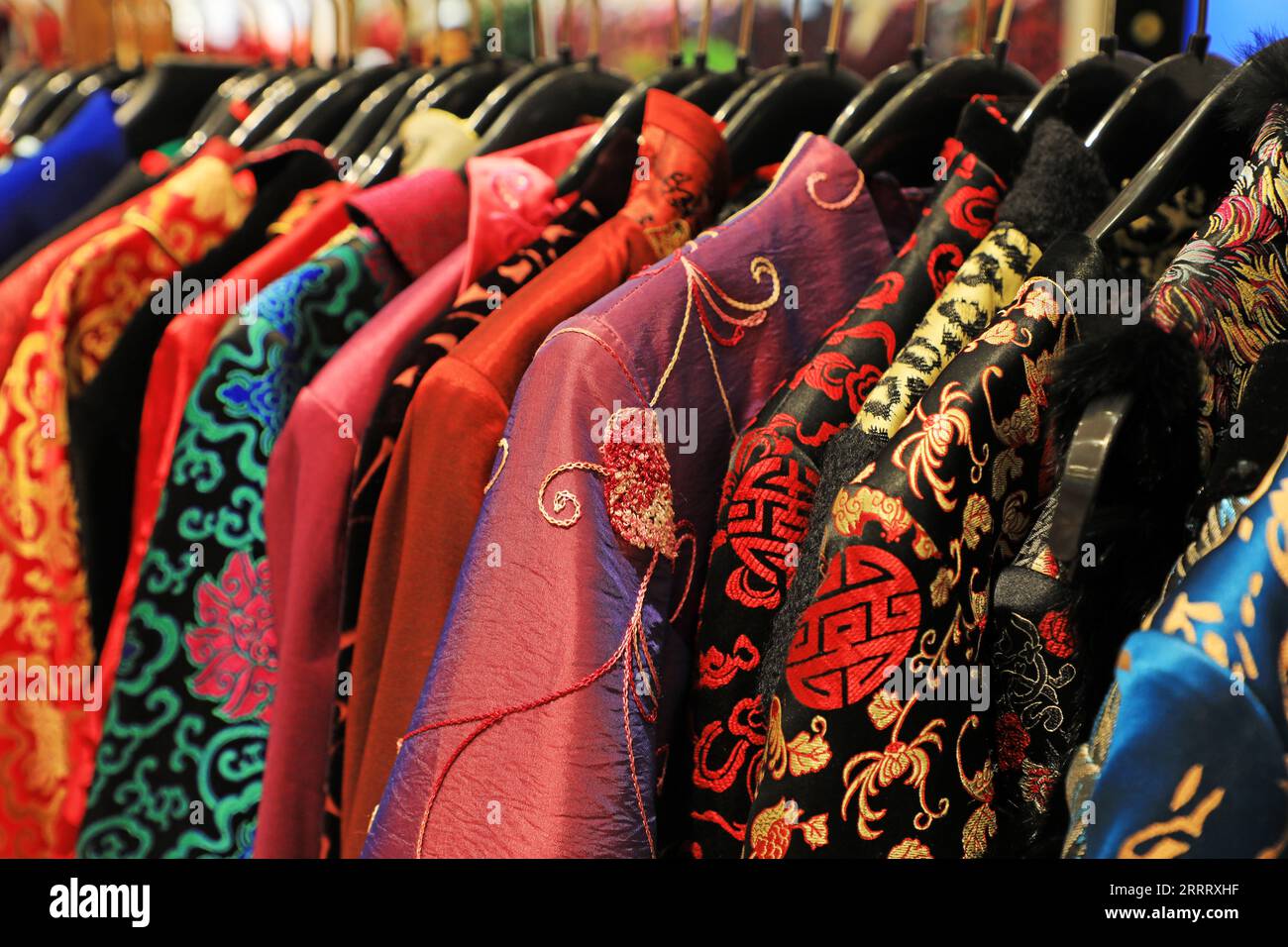 Chinese cheongsam hi-res stock photography and images - Alamy