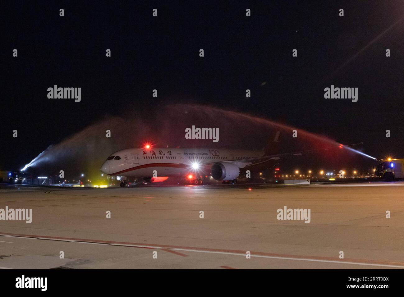 230620 -- BUDAPEST, June 20, 2023 -- A Boeing B787-9 Dreamliner of ...