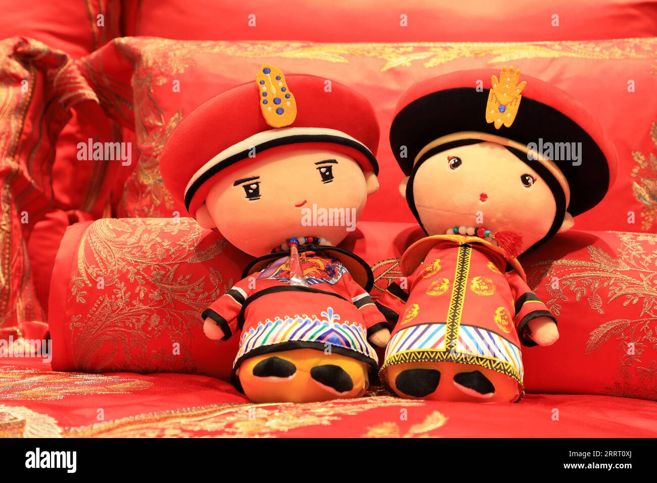Chinese dolls hi-res stock photography and images - Alamy