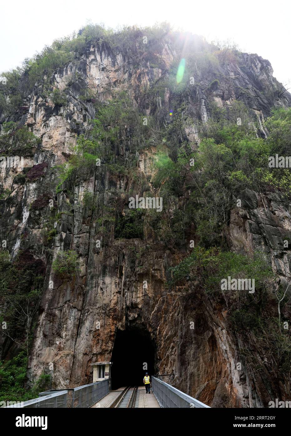 230625 -- HONGHE, June 25, 2023 -- Yang Youguang patrols the Wujiazhai ...