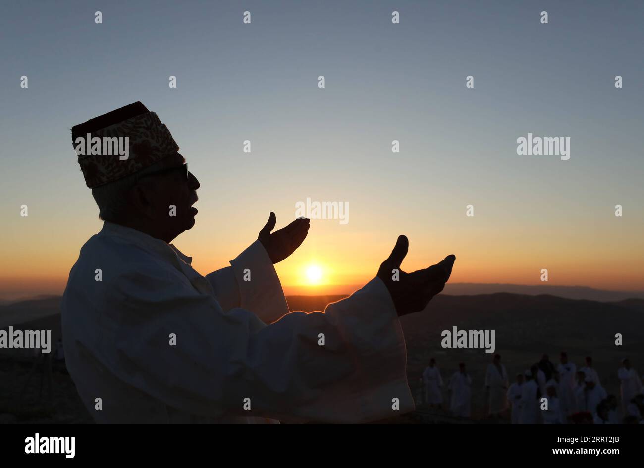 Schawuot hi-res stock photography and images - Alamy