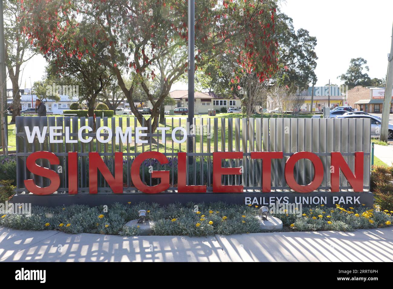 Welcome to singleton hi-res stock photography and images - Alamy