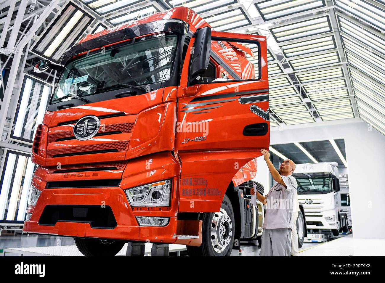 Assembled truck hi-res stock photography and images - Alamy