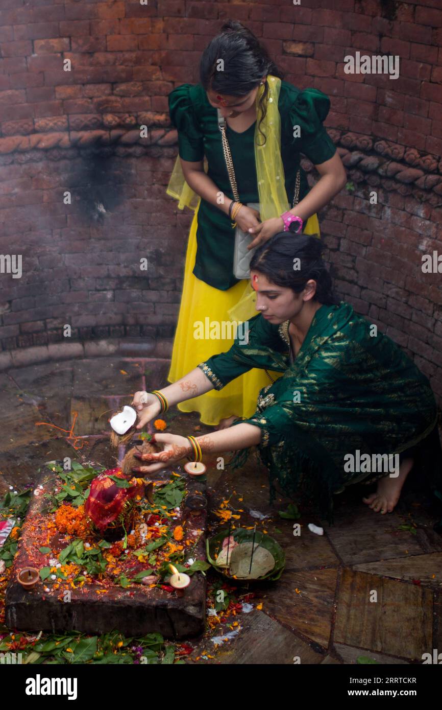 Month of shrawan hi-res stock photography and images - Alamy