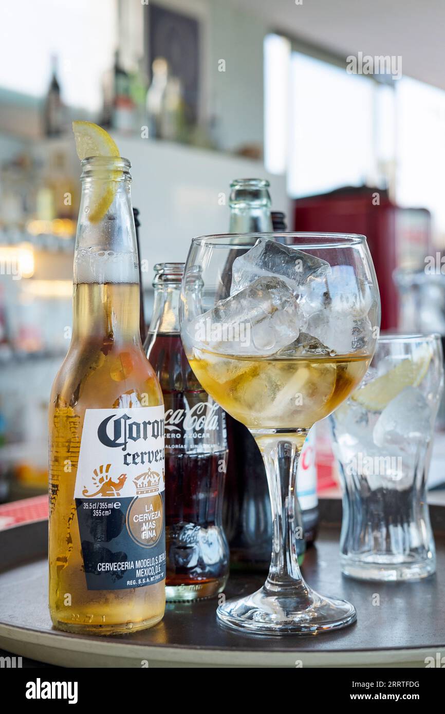 Soft drinks on tray hi-res stock photography and images - Alamy