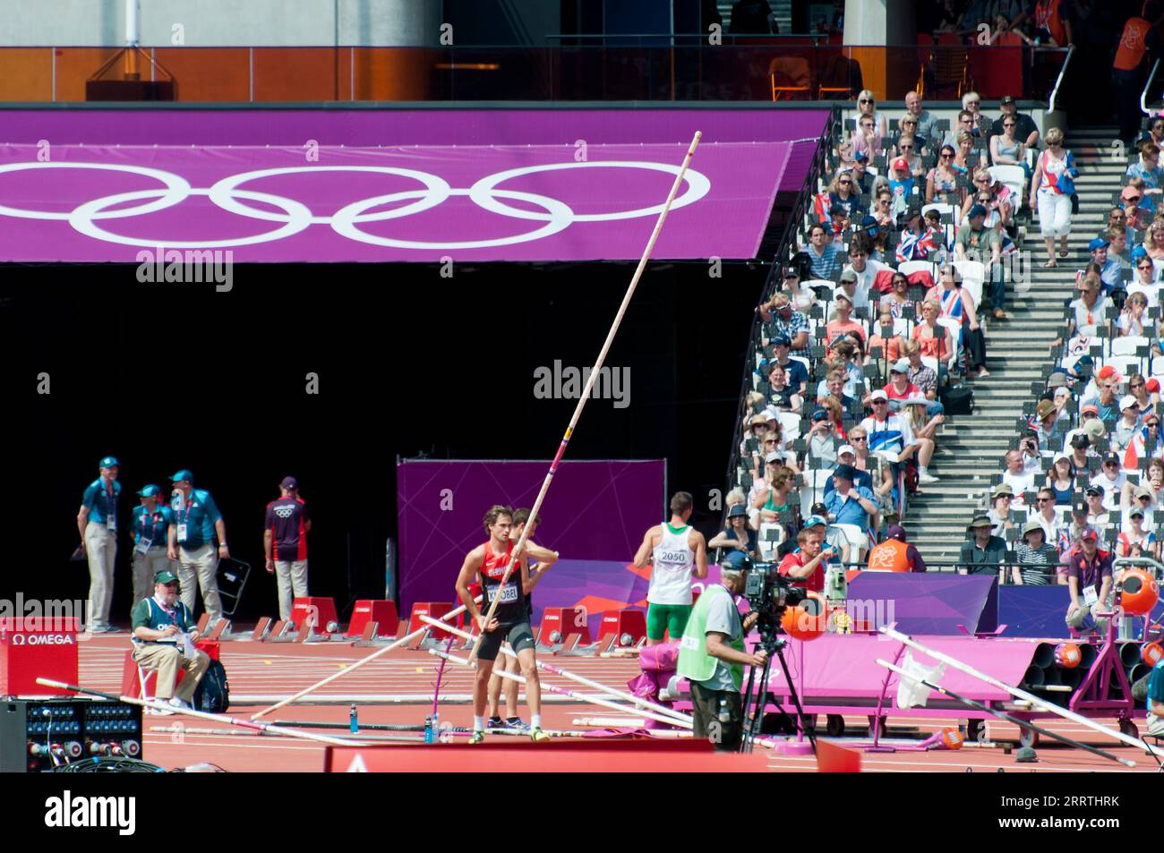 Mens Pole-Vault competition at the London 2012 Olympics Stock Photo - Alamy
