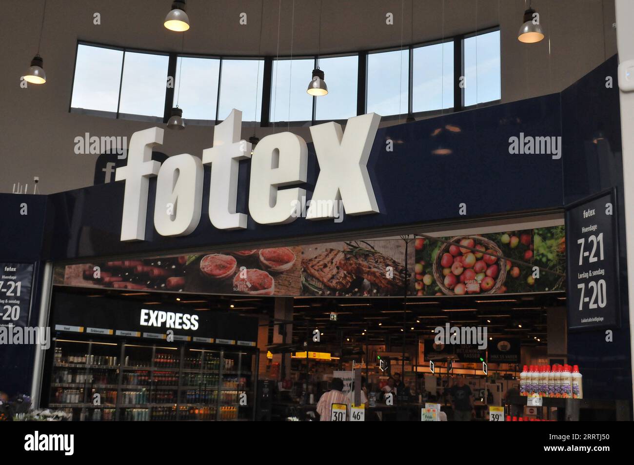 Arket store hi-res stock photography and images - Alamy