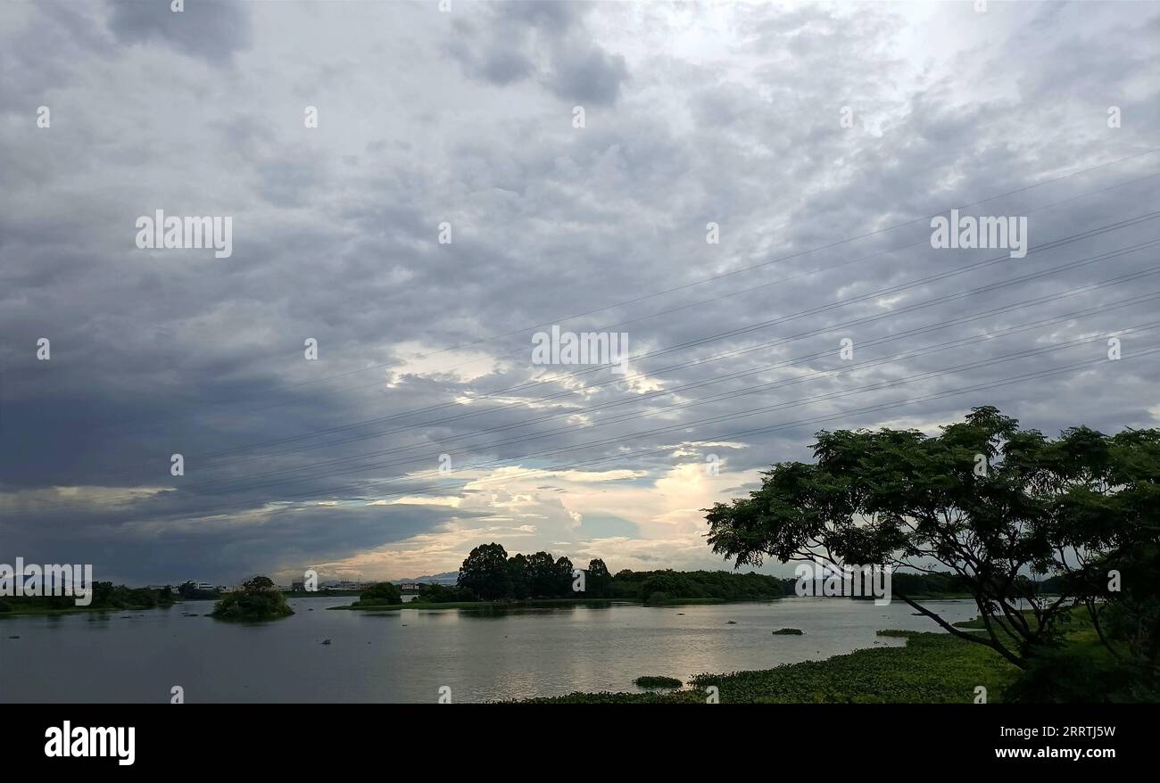 Super typhoon doksuri hi-res stock photography and images - Alamy