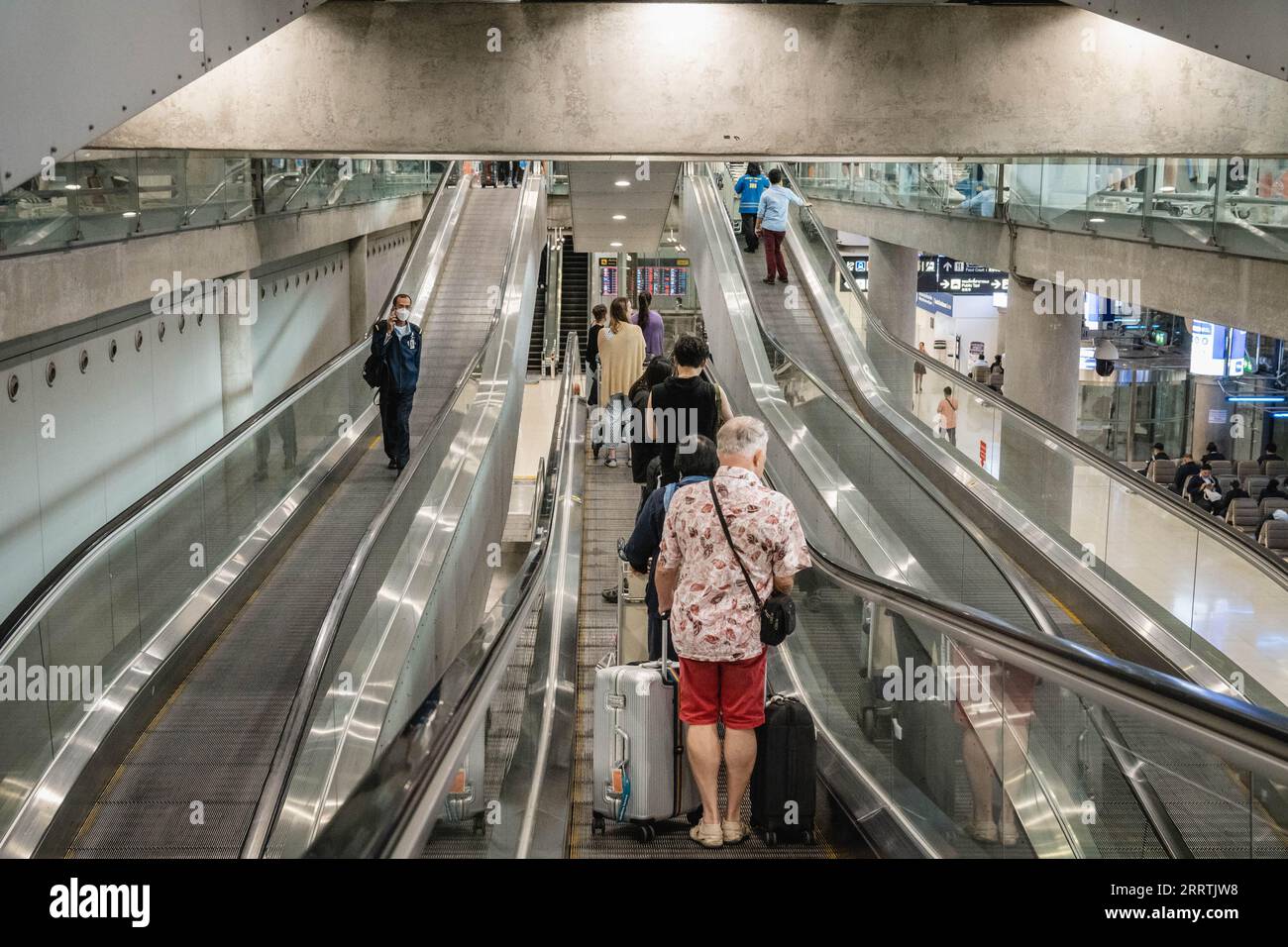 Main air transport hub hi-res stock photography and images - Alamy