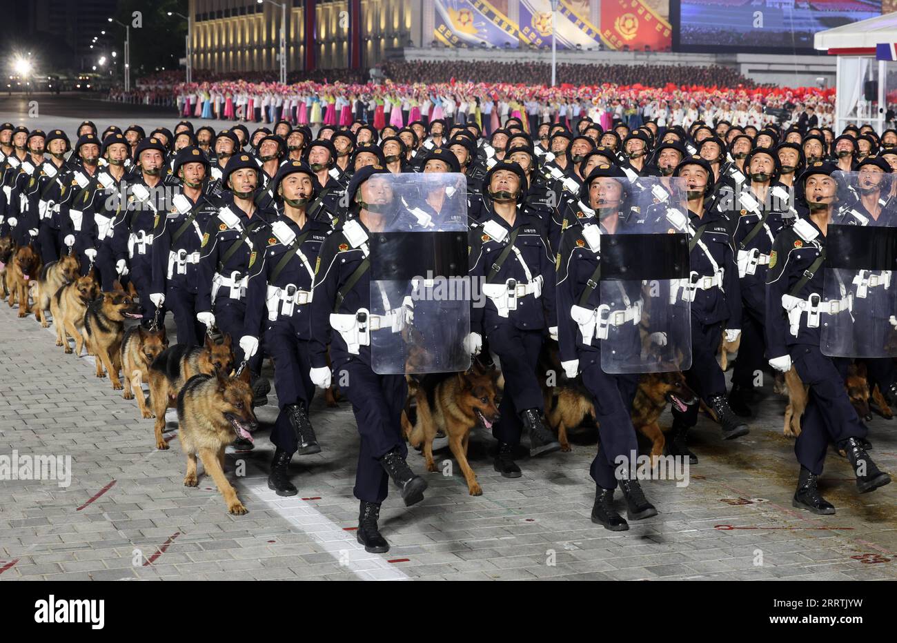 Kim il sung square parade hi-res stock photography and images - Alamy