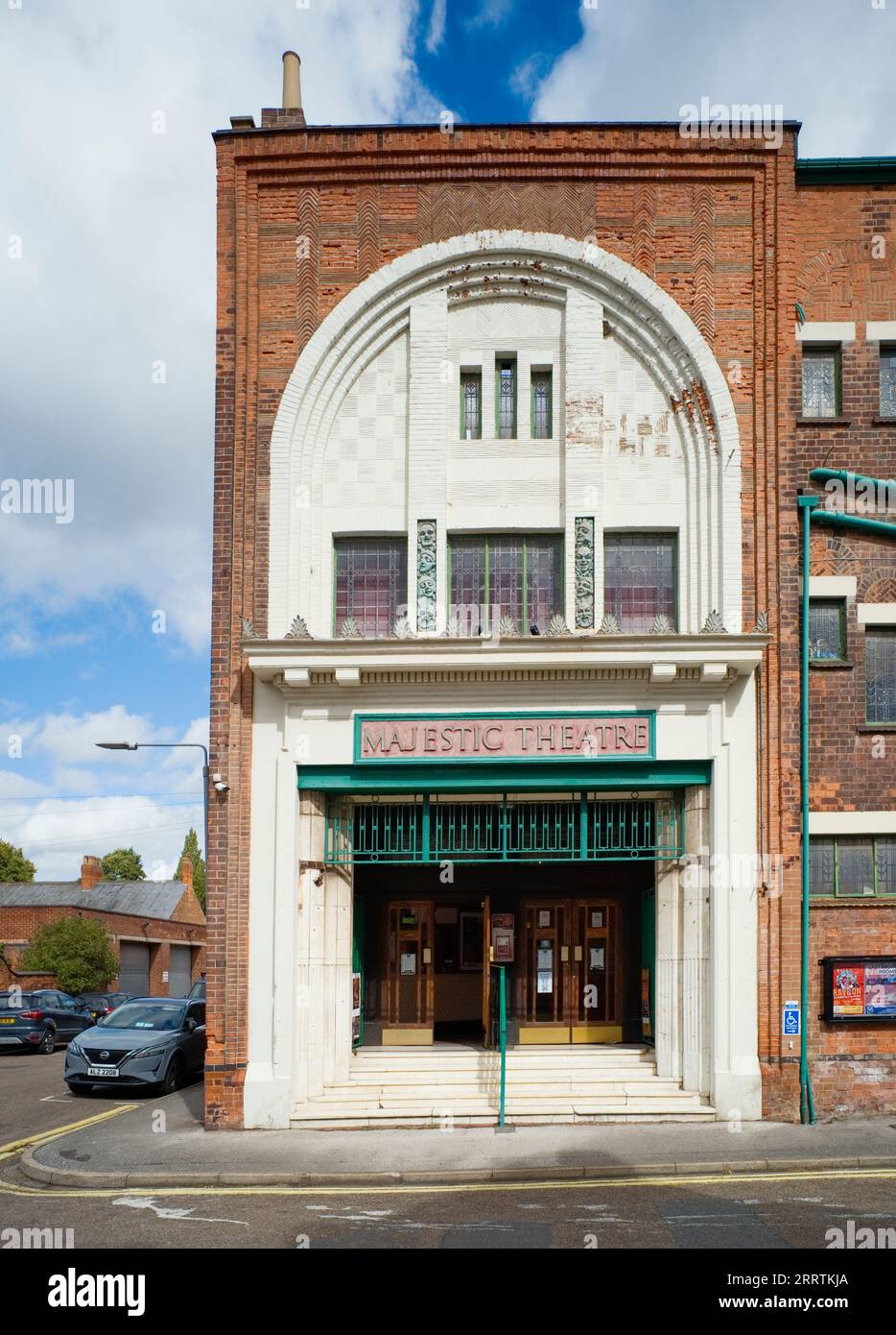 Majestic building exterior hi-res stock photography and images - Alamy