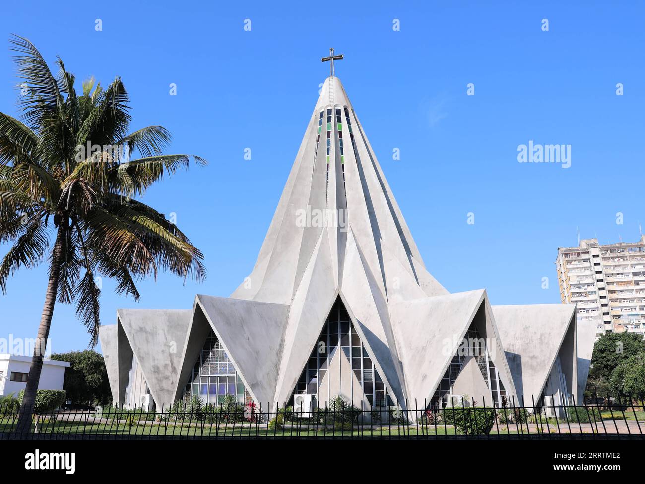 Catholic church in maputo mozambique hi-res stock photography and ...