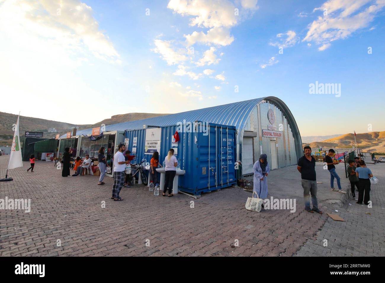 Container city earthquake survivors hi-res stock photography and images ...