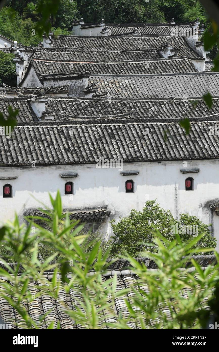 230802 -- JINHUA, Aug. 2, 2023 -- This photo taken on Aug. 1, 2023 ...