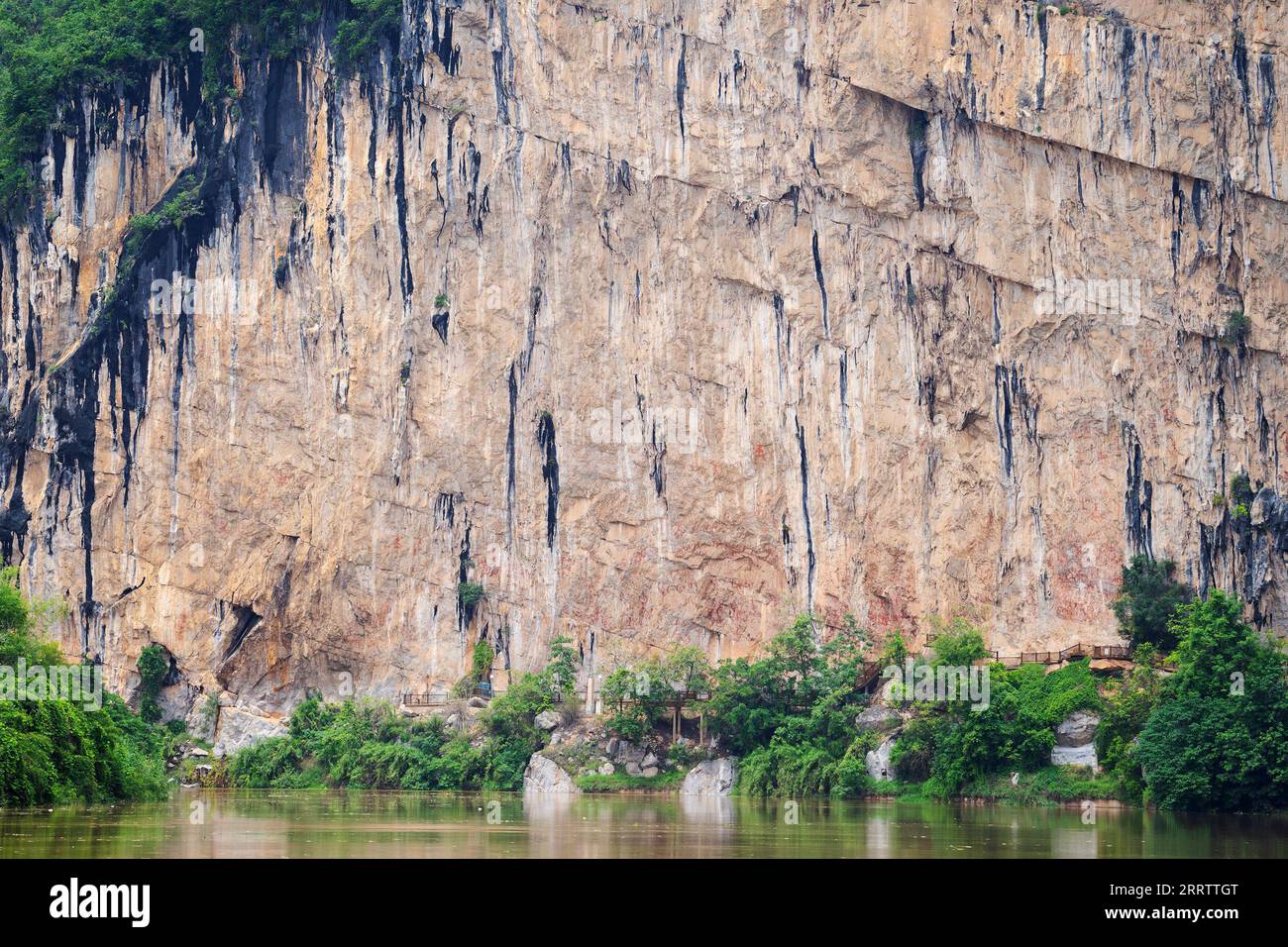 Huashan rock paintings hi-res stock photography and images - Alamy