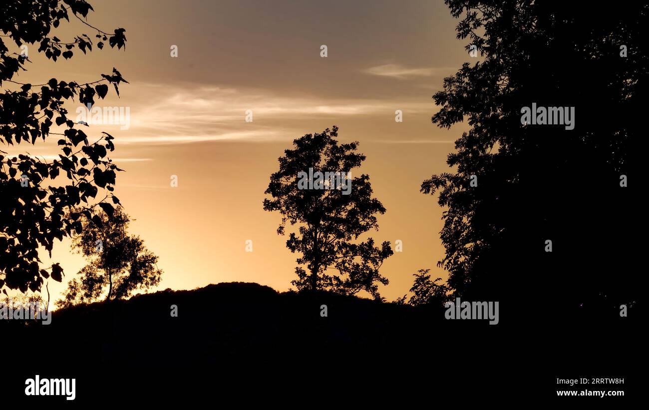 Amber sunset hi-res stock photography and images - Alamy