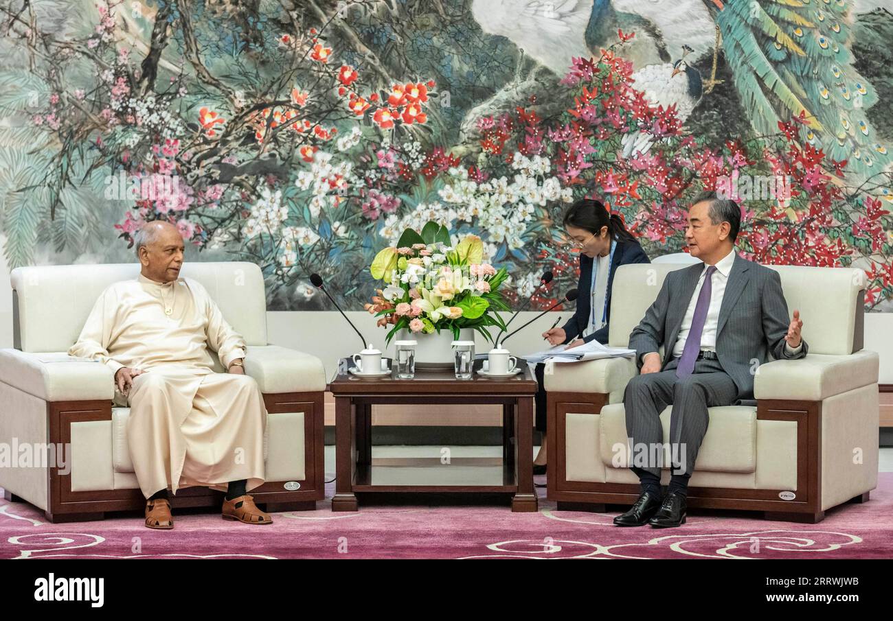 Sri lanka pm hi-res stock photography and images - Alamy