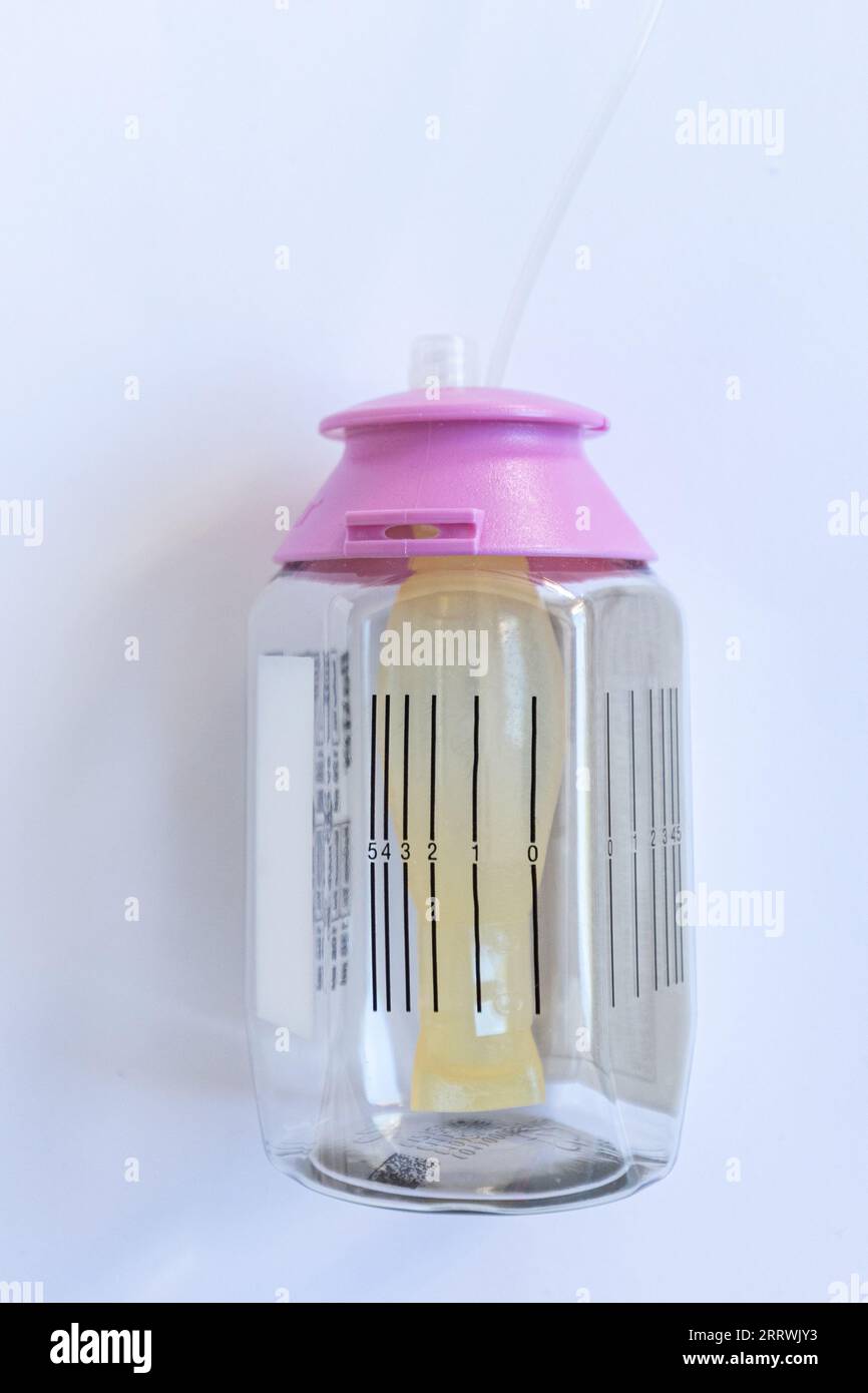 Chemo therapy infusion pump hi-res stock photography and images - Alamy