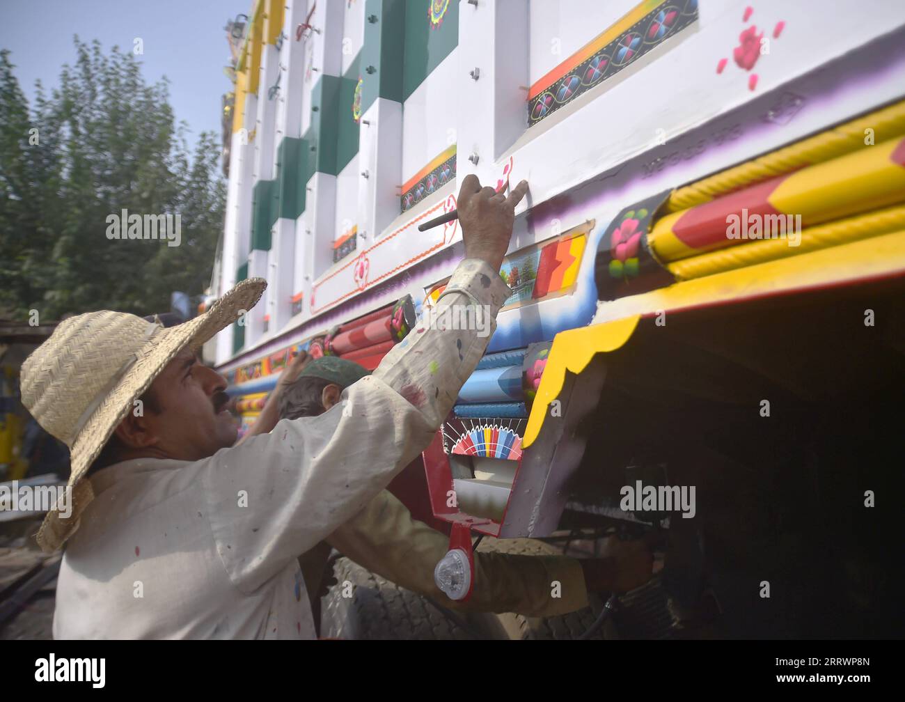 Truck art in peshawar hi-res stock photography and images - Alamy