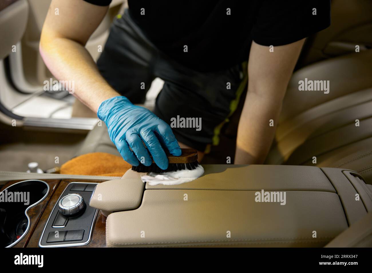 Detailing process washing car hi-res stock photography and images - Alamy