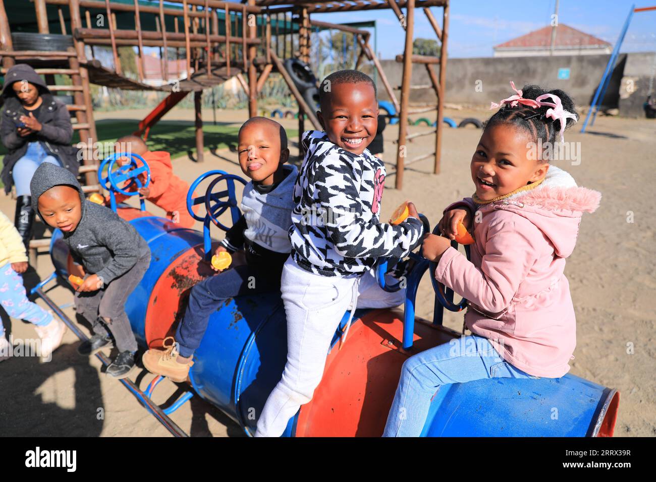 230817 -- CAPE TOWN, Aug. 17, 2023 -- Children play at an early ...
