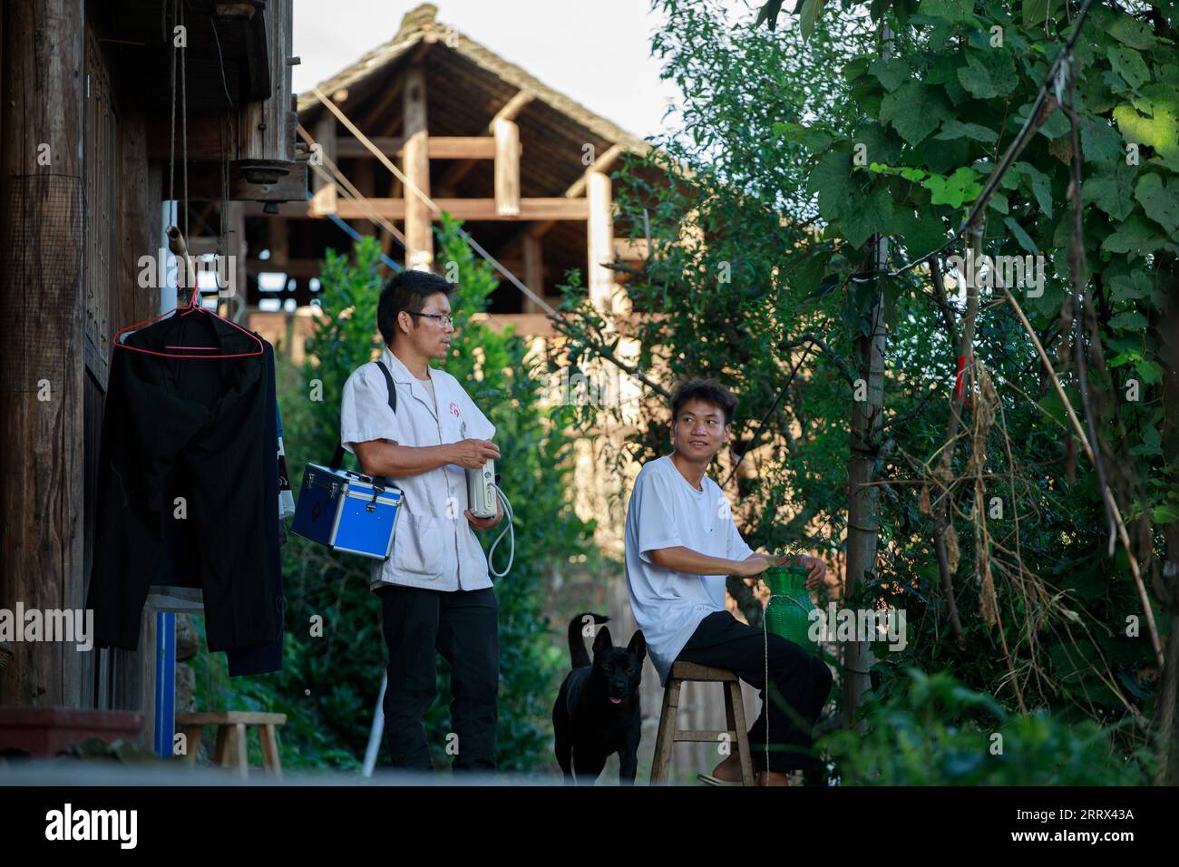 Dong son villages hi-res stock photography and images - Alamy