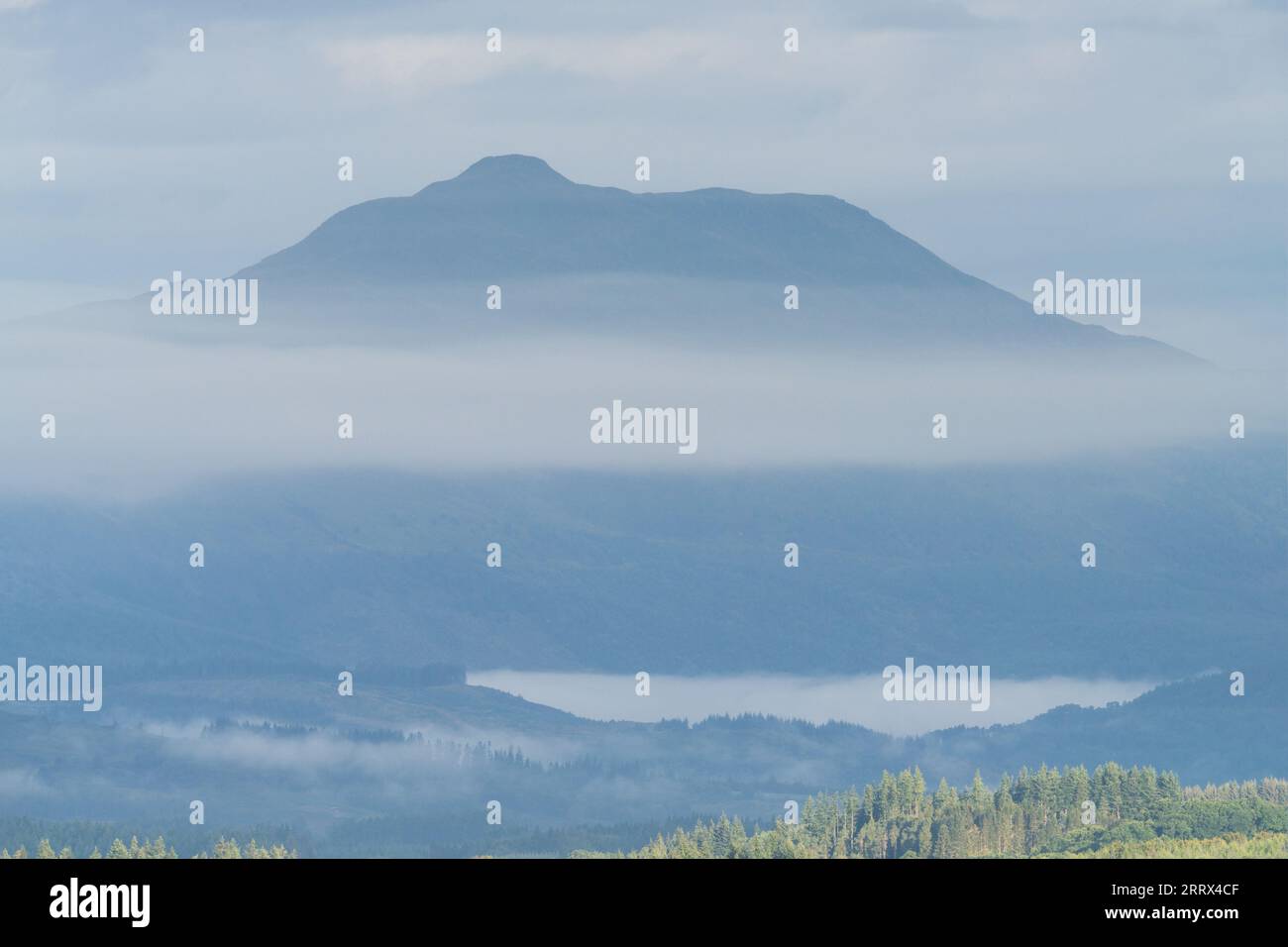 Ben Ledi from the David Stirling Memorial Stock Photo - Alamy