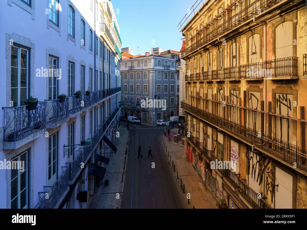 Traditional portuguese style buildings hi-res stock photography and ...
