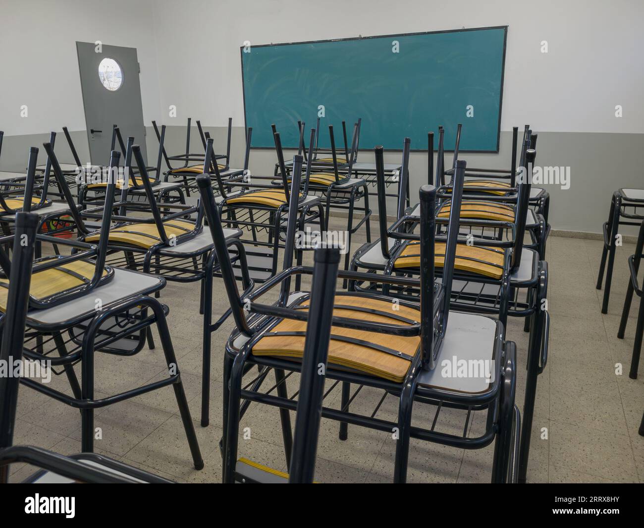 Empty school classroom. Teacher strike concept Stock Photo - Alamy