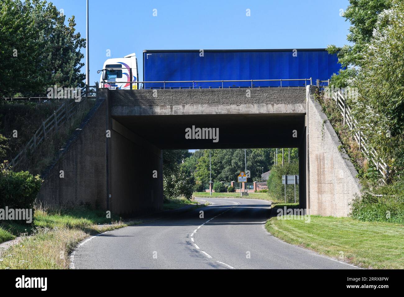 Bridge over m1 hi-res stock photography and images - Alamy