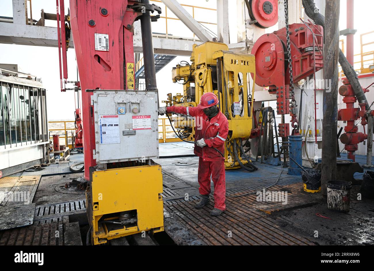 Tarim basin drill hi-res stock photography and images - Alamy