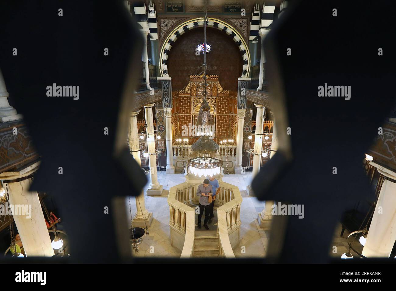 230901 -- CAIRO, Sept. 1, 2023 -- People visit the Jewish temple Ben ...