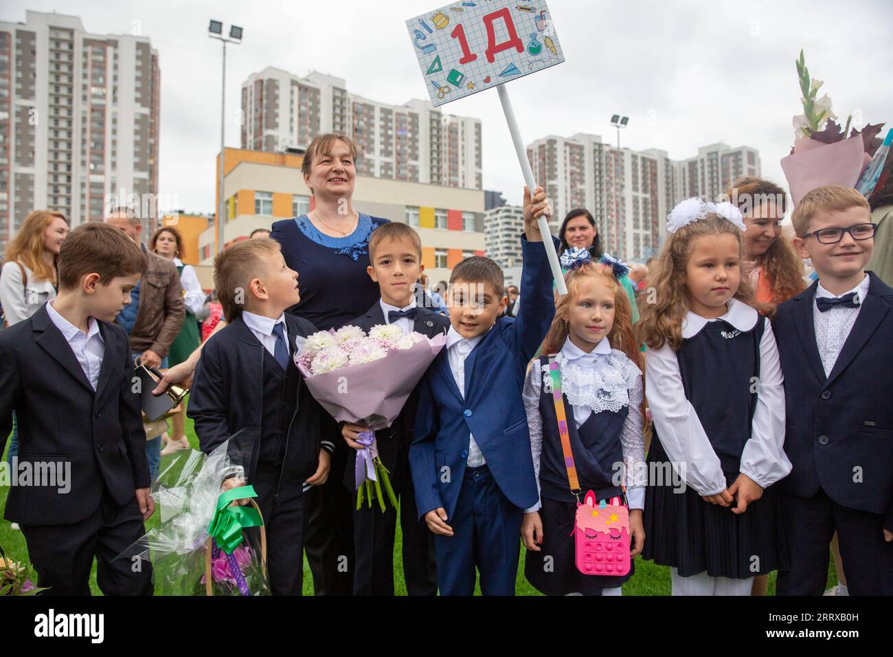 230902 -- ST. PETERSBURG, Sept. 2, 2023 -- First graders attend a ...