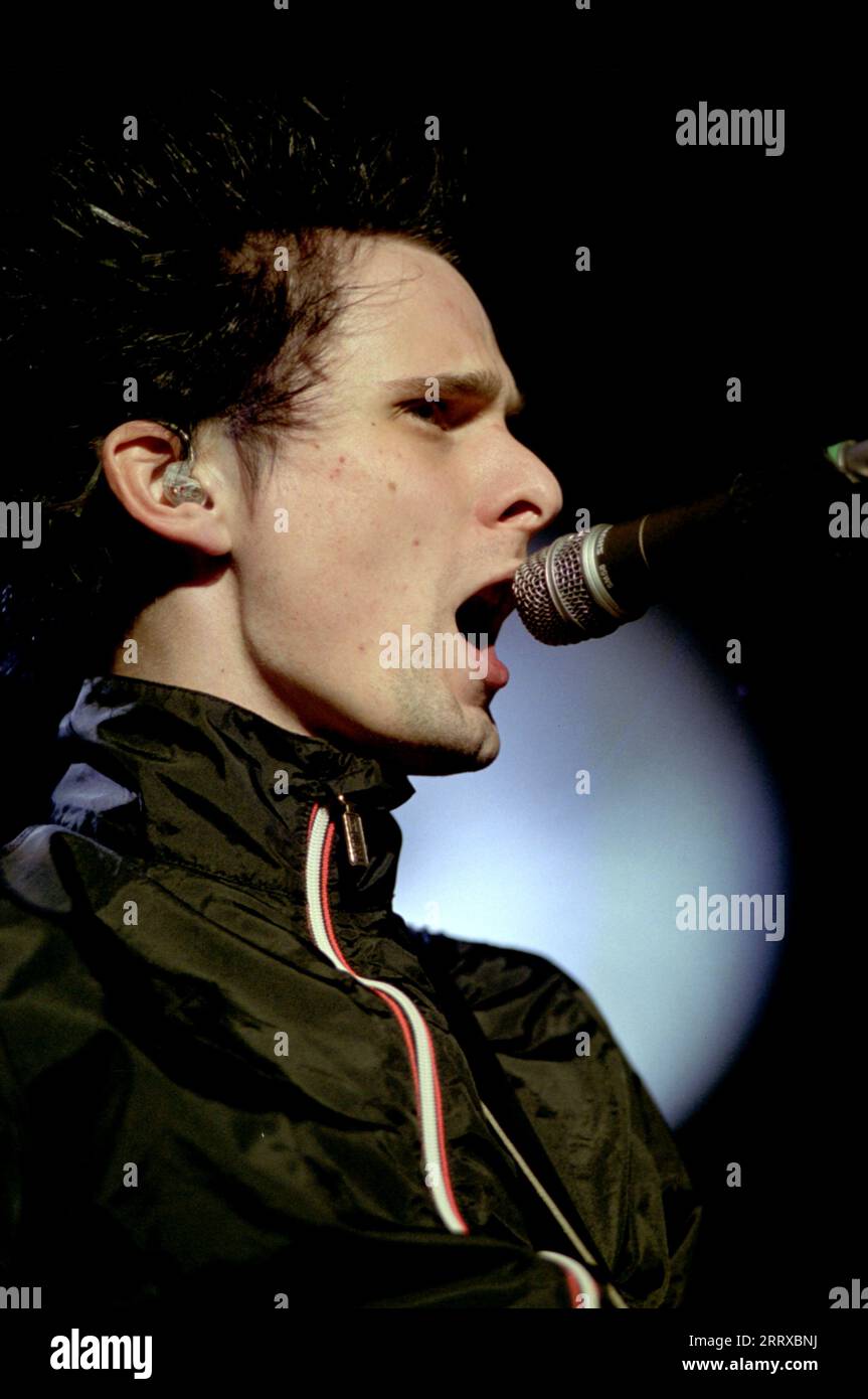 Muse 2001 hi-res stock photography and images - Alamy
