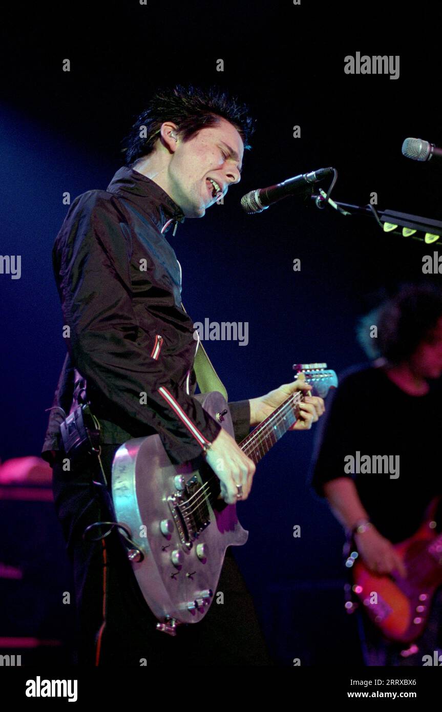 Muse 2001 hi-res stock photography and images - Alamy