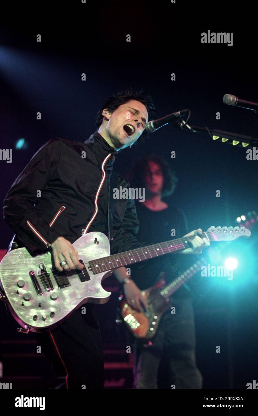 Muse 2001 hi-res stock photography and images - Alamy