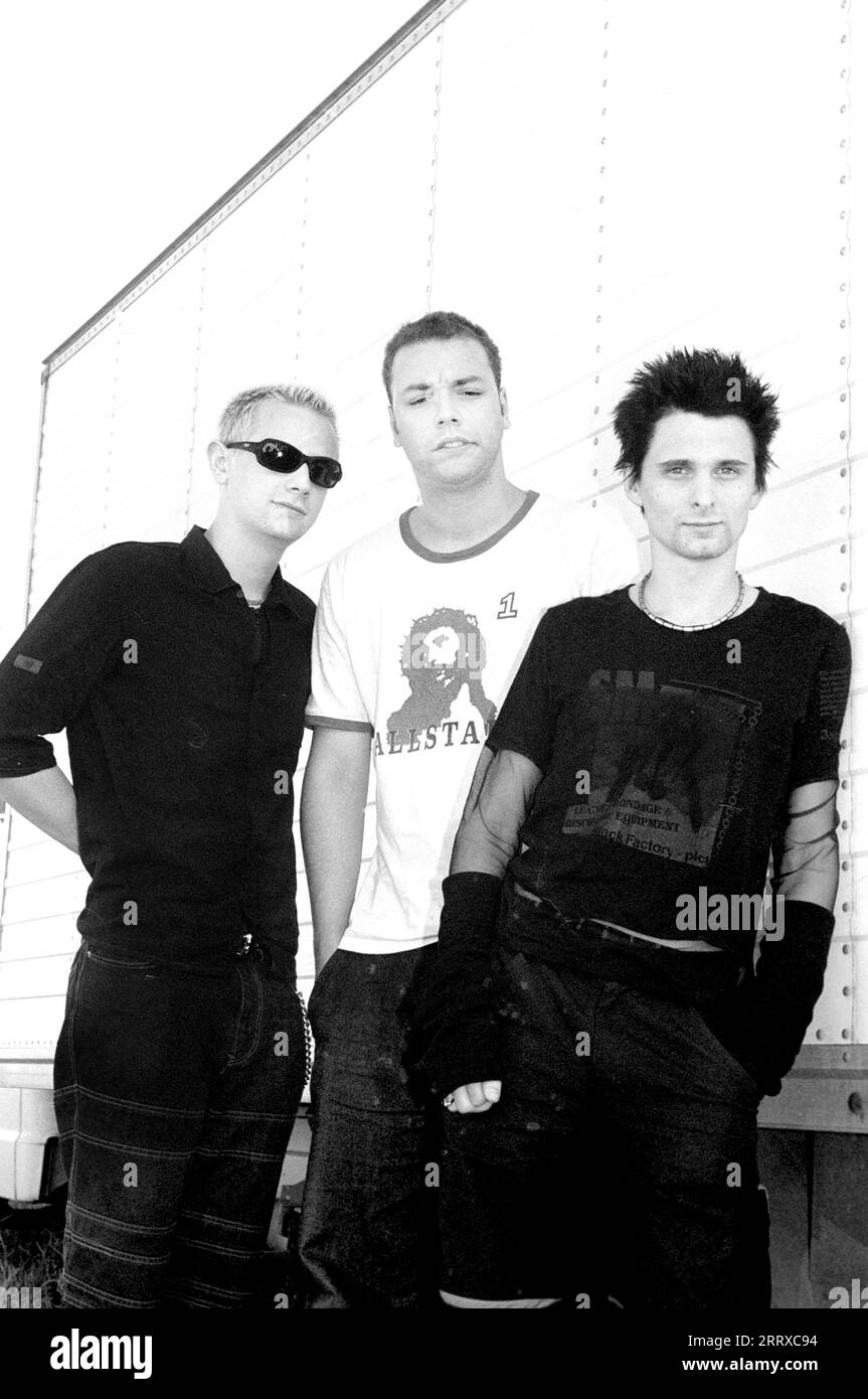 Chris wolstenholme 2001 Black and White Stock Photos & Images - Alamy