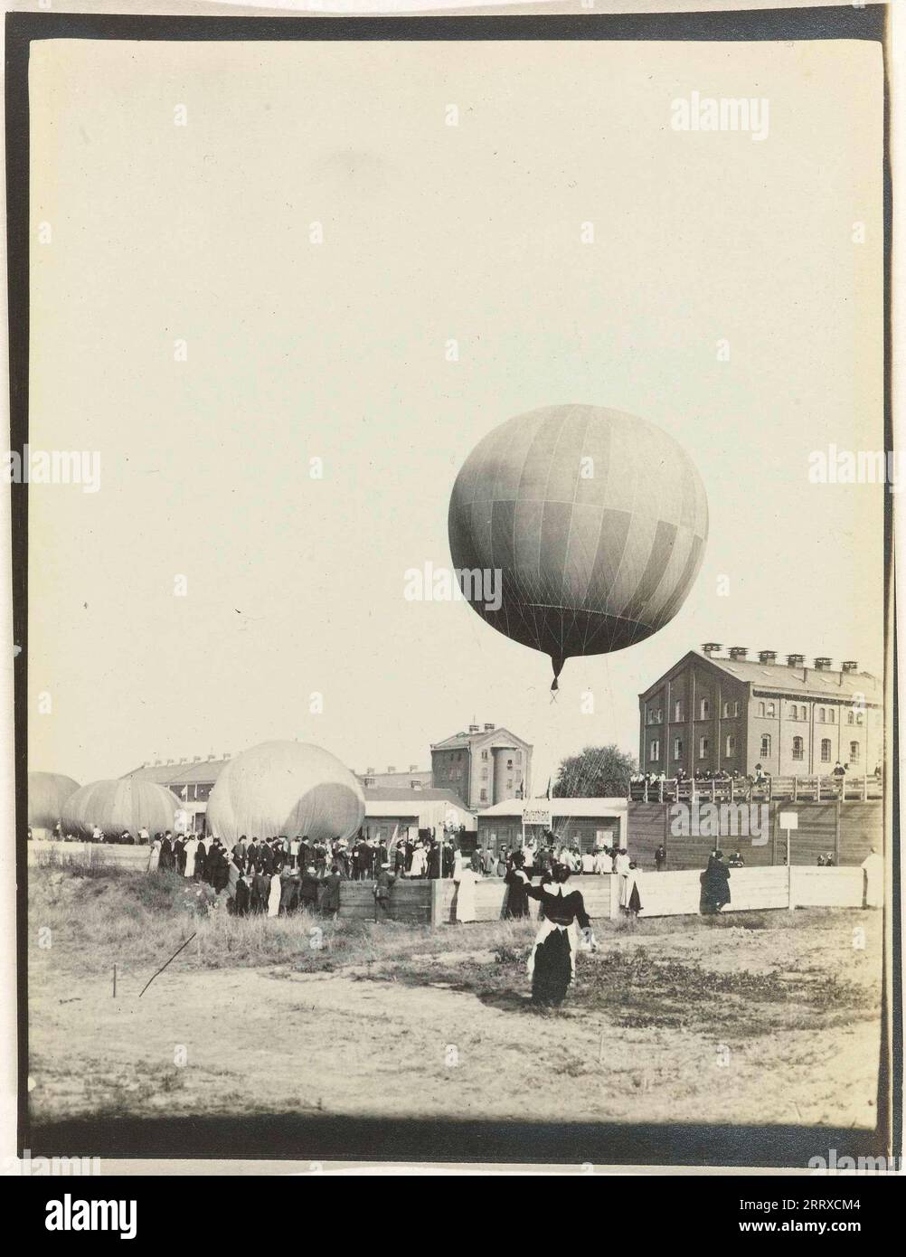 The Third Gordon Bennett Balloon Race, 10-Oct-1908 , the world's oldest ...