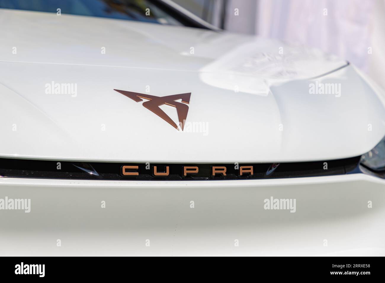 Cupra logo hi-res stock photography and images - Alamy