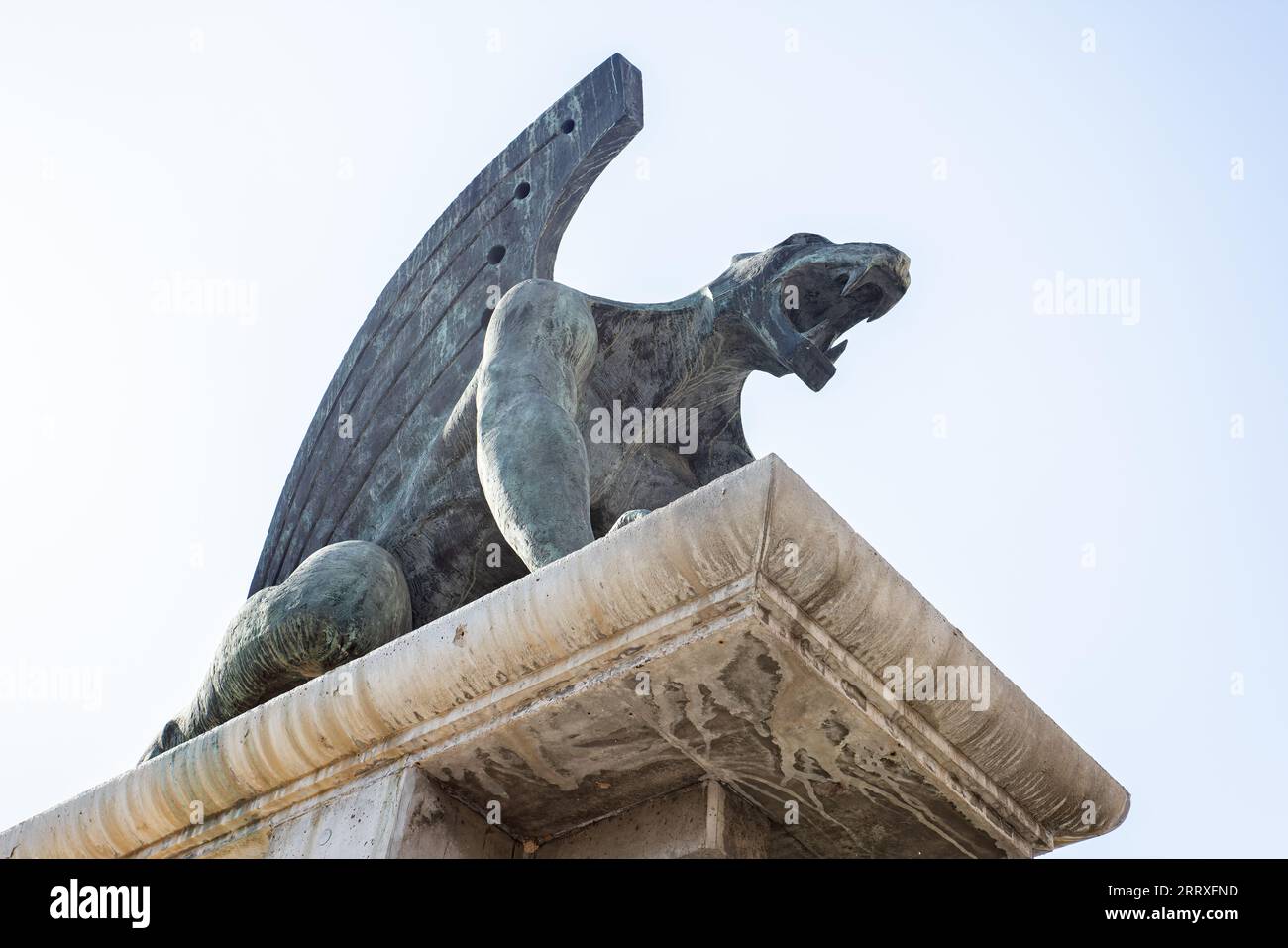 Guardian mythical demon statue hi-res stock photography and images - Alamy