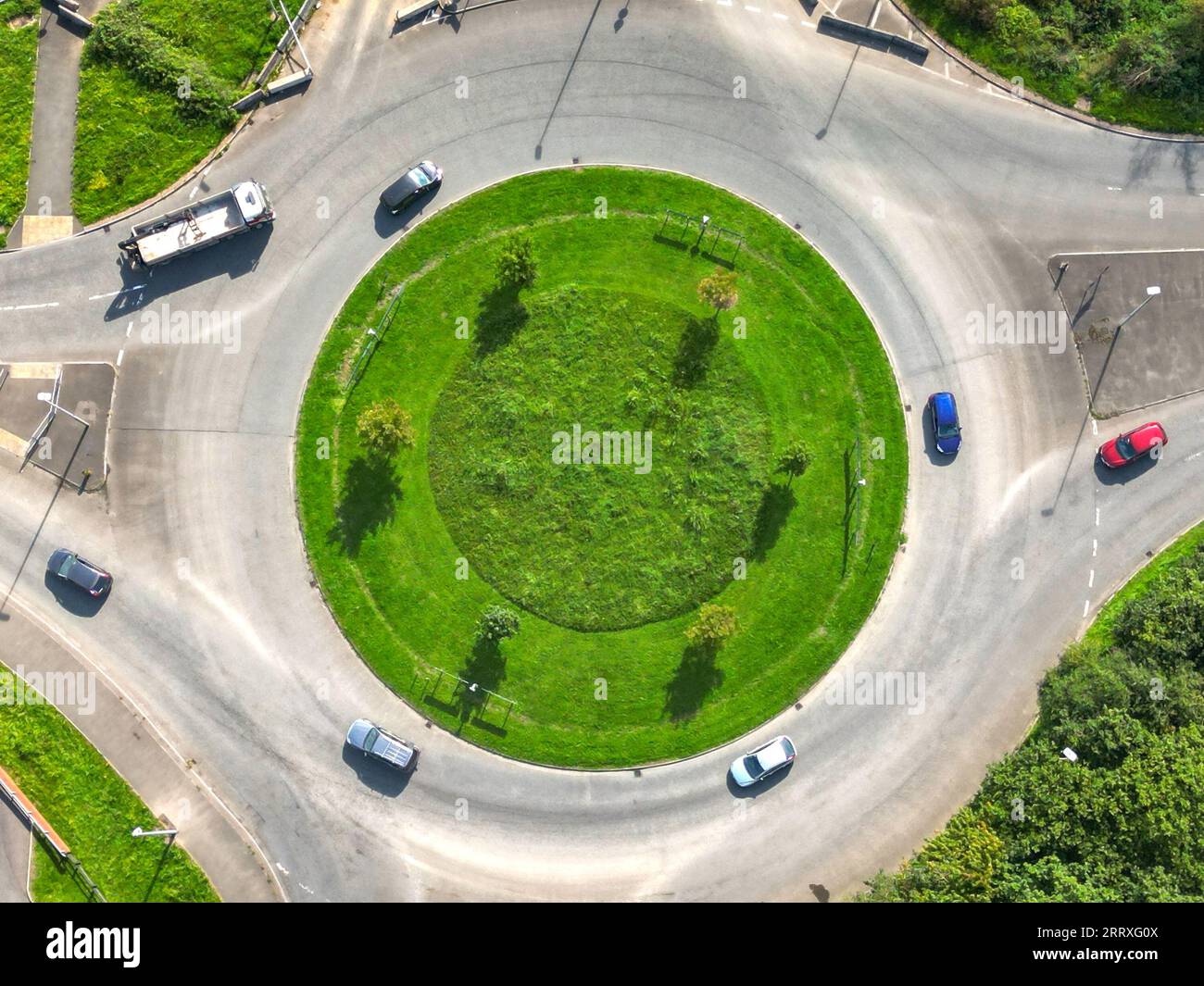 Overhead view of roundabout hi-res stock photography and images - Alamy